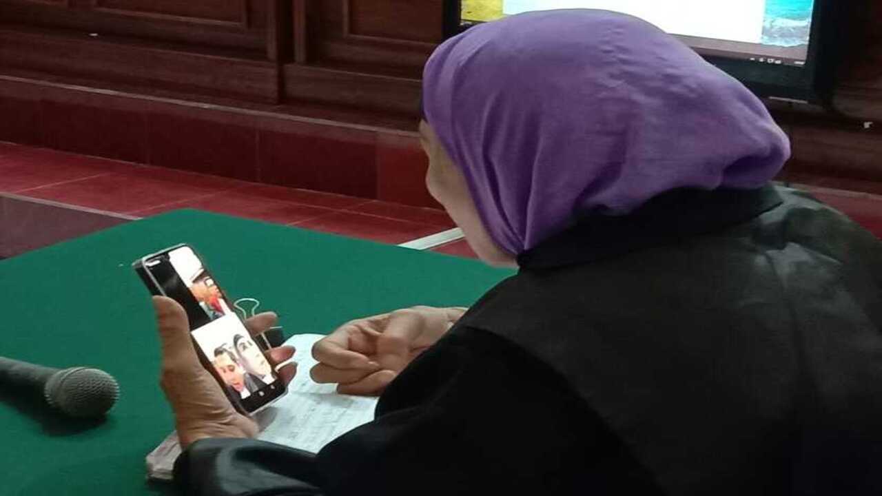 Divonis 11 Tahun Penjara, Maria L. Livia A.P Menyatakan Pikir-pikir ...