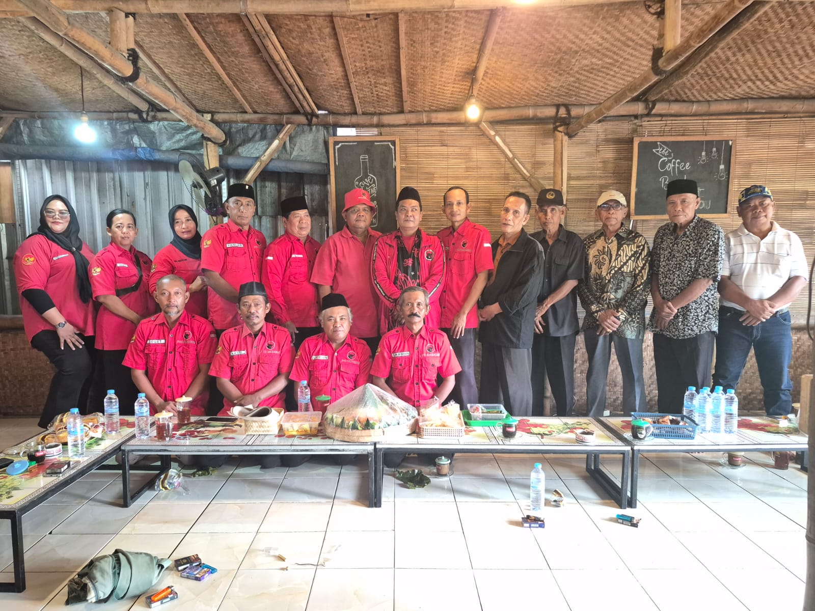 PAC PDI Perjuangan Wiyung Gelar Tumpengan HUT ke-53, Perkuat Soliditas ...