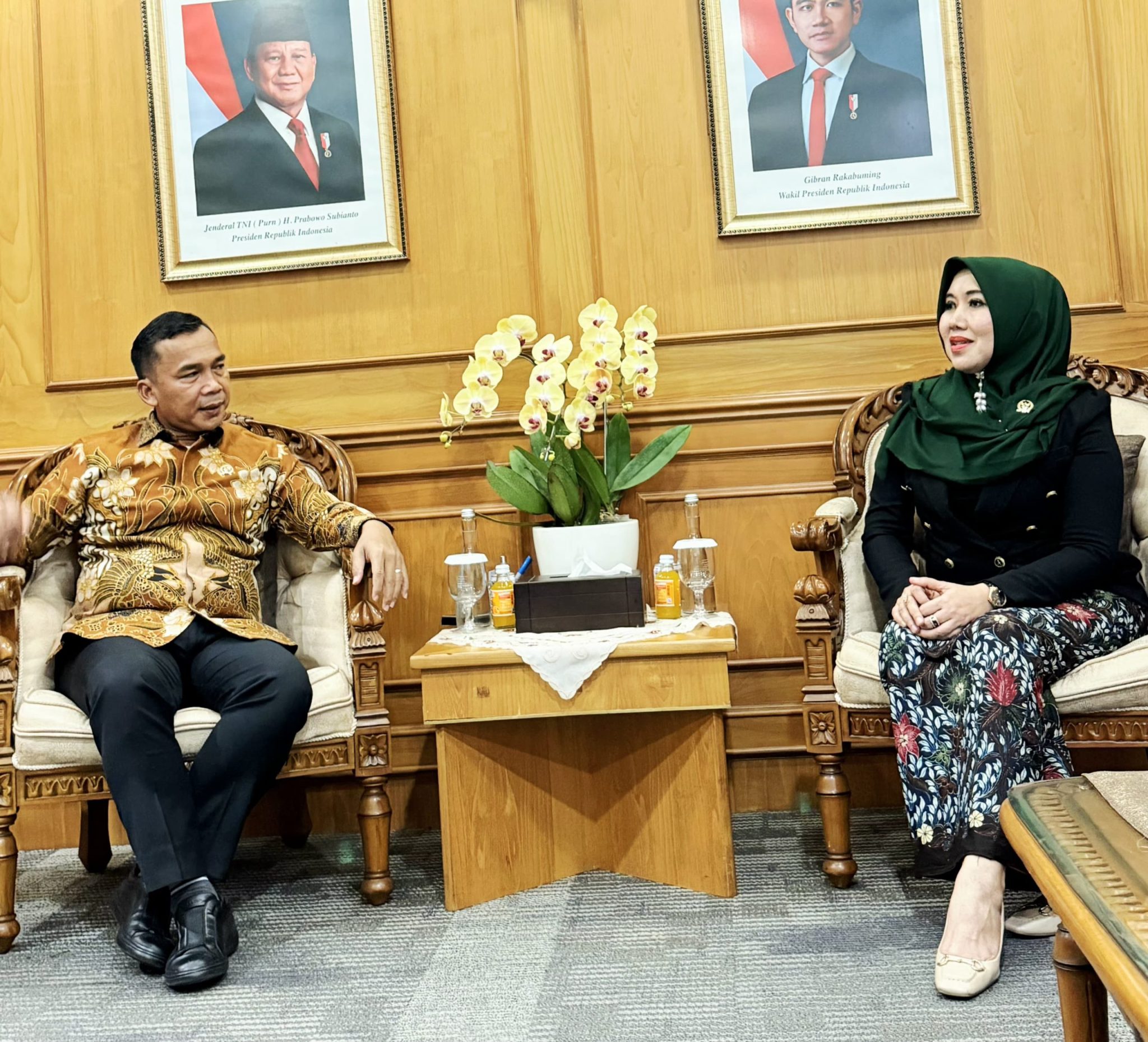 Bertemu Senator Lia Istifhama, Wihaji Tekankan Keluarga sebagai Fondasi ...